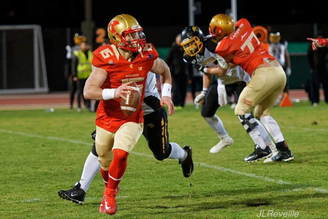 Tritões traz quarterback americano para a BFA - Salão Oval